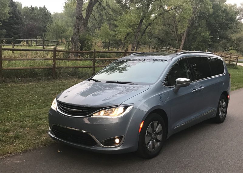 The Amazingly Slick 2017 Chrysler Pacifica Hybrid from GoFatherhood®